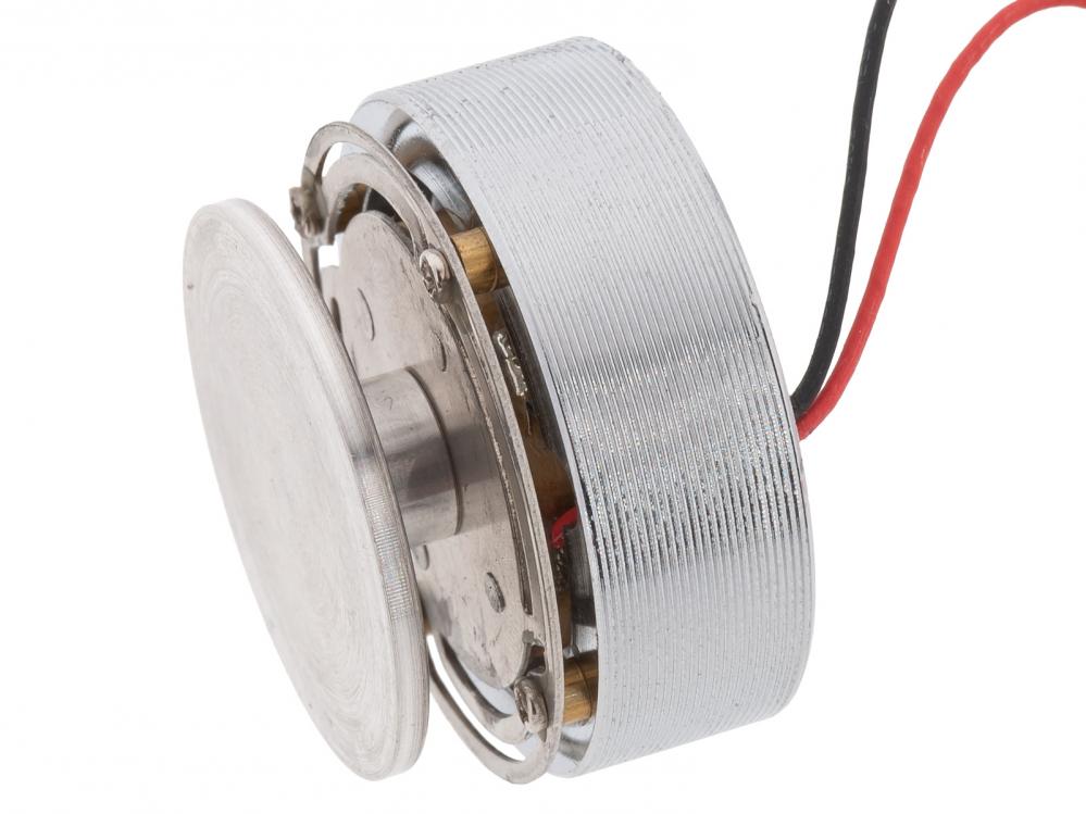 Köp Surface transducer/exciter ø40mm 4ohm 15W till rätt pris @ electrokit