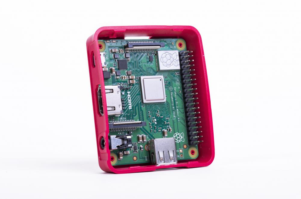 Buy Case for Raspberry Pi 3A+ red/white at the right price @ electrokit
